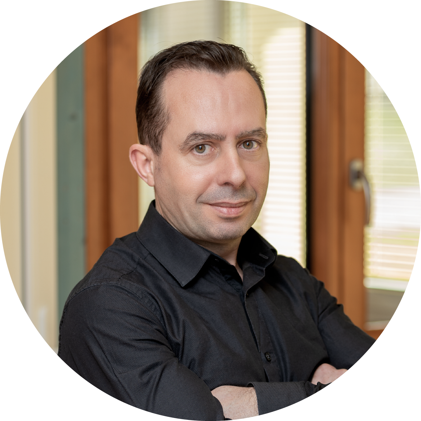 Pose de volets battants dans les Vosges • Da Cruz Fermetures